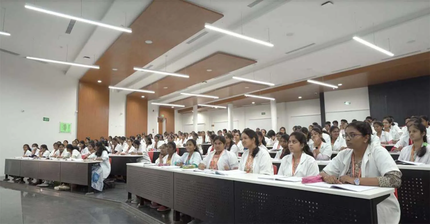 Lecture Halls and Auditorium – Sri Manakula Vinayagar Medical College ...